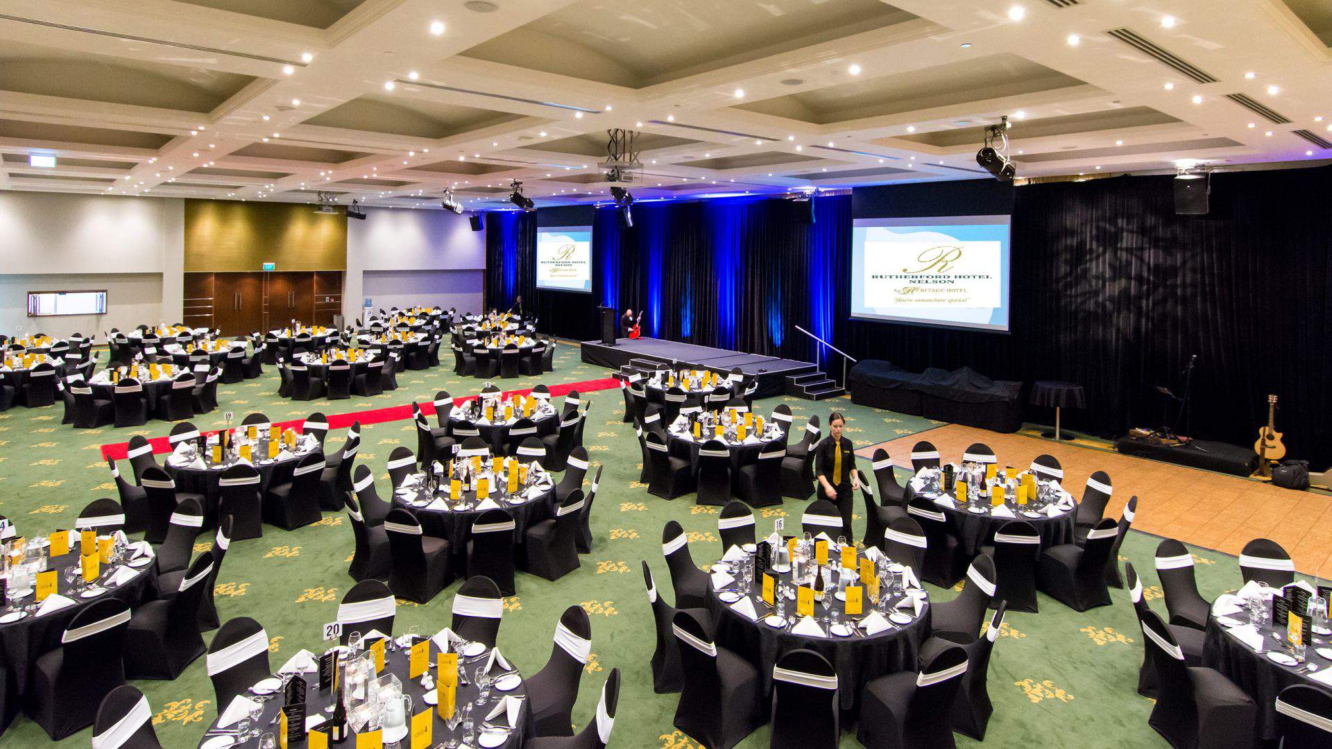 Mobile Signal Boosters for Large Venues to Ensure Event Success
